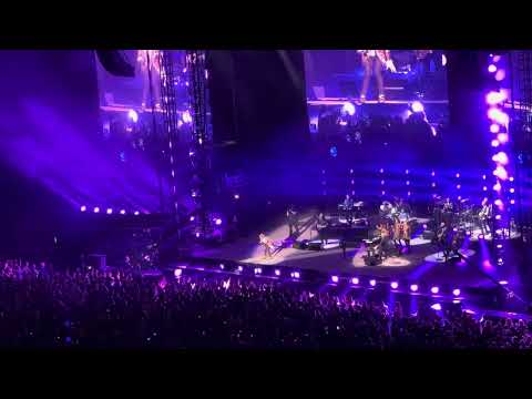 Billy Joel and Rod Stewart Sing “Stay With Me” - Cleveland Browns Stadium