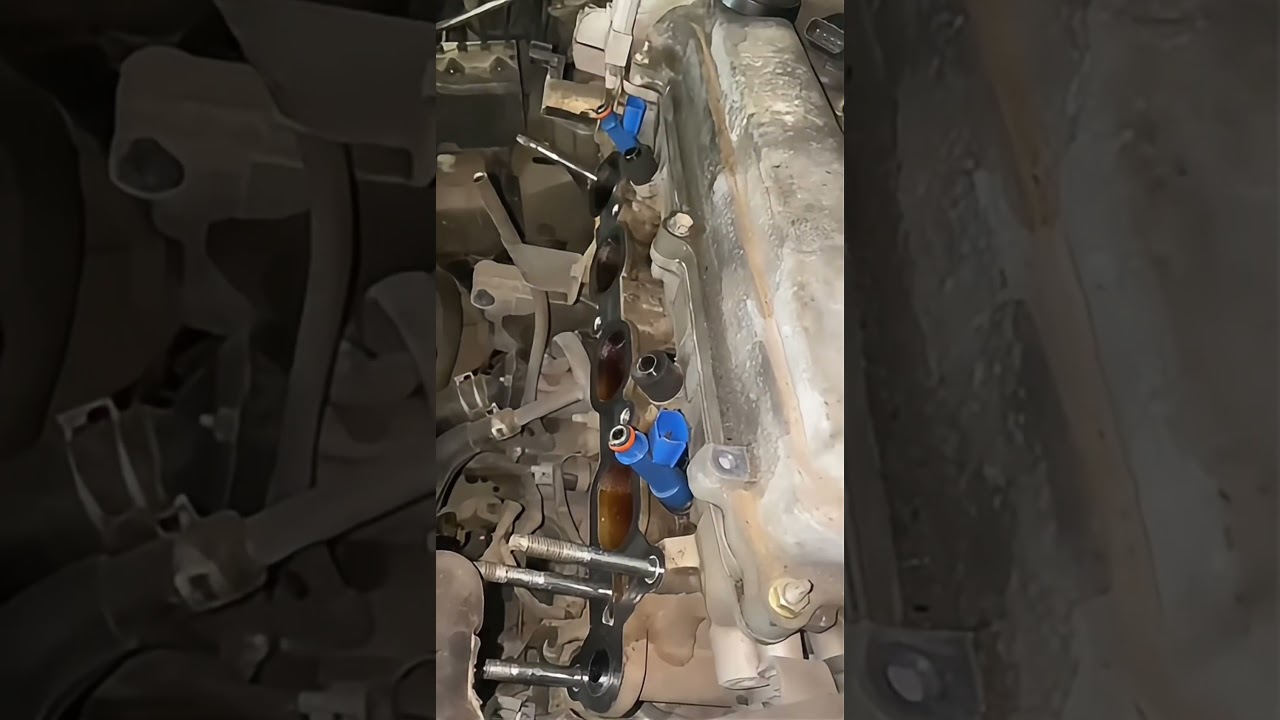 Fuel injectors removing