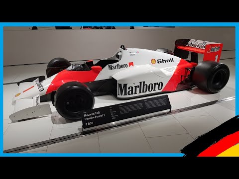 An amazing Porsche Museum experience in Stuttgart!