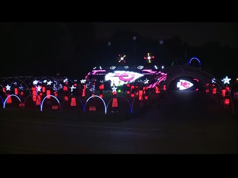 Independence family celebrates Chiefs in lights