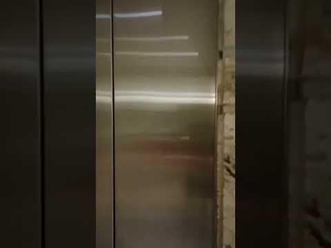 Ghost in lift video #horrorstories #horrorstory #bhoot #bhootiyavideo #real #ghost #scary #shorts
