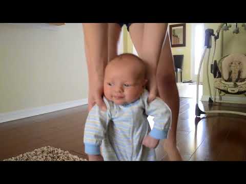¿Cómo hacer el test de reflejo de marcha automática en tu bebé? – Somos ...