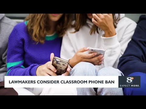 Wisconsin lawmakers consider statewide ban on cell phones in classrooms
