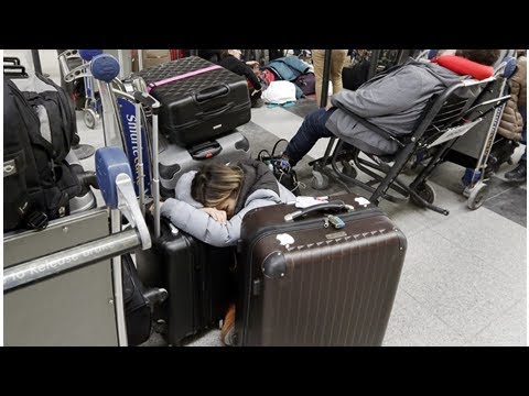 Weather, Errors Contributed to JFK Airport’s Weekend Woes