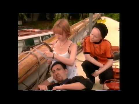 The Queen's Nose Volume 3 - Harmony's Holiday