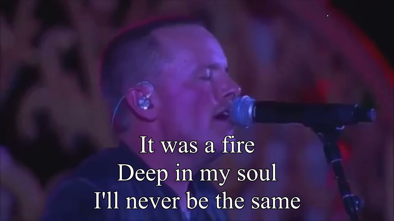 Jesus loves me (with lyric) by Chris Tomlin