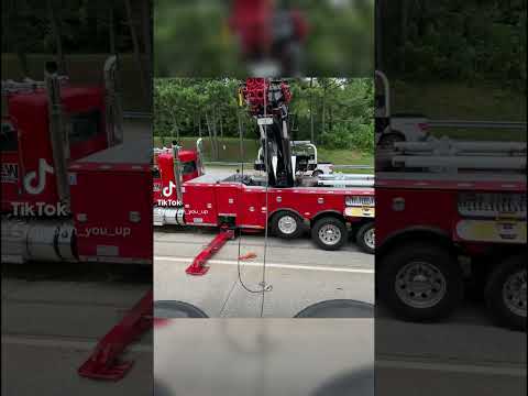 Tractor trailer rollover. #peterbilt #rotator #towing #wrecked @hookin_you_up on TikTok