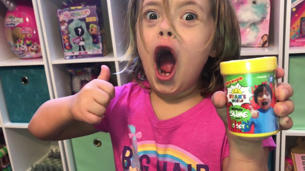 RYAN'S WORLD TOYS REVIEW MYSTERY EGG, SLIME, PUTTY, COLLECTIBLES, & MORE with Sci TOYS BOYS !!!