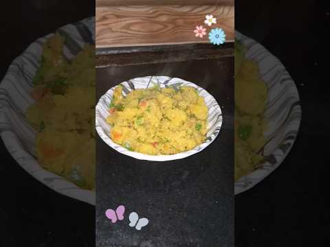 #rava upma recipe #instant easy recipe #youtubeshorts 🥗🥗🫧