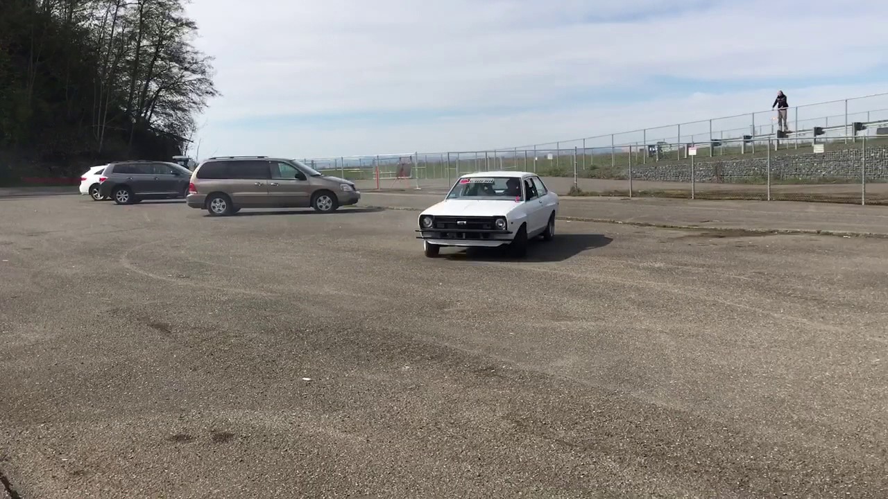 Datsun b210 drifts with welded diff