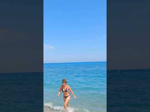 Beach walk βοΈπ MΓ‘laga πͺπΈ Subscribe for full length videos