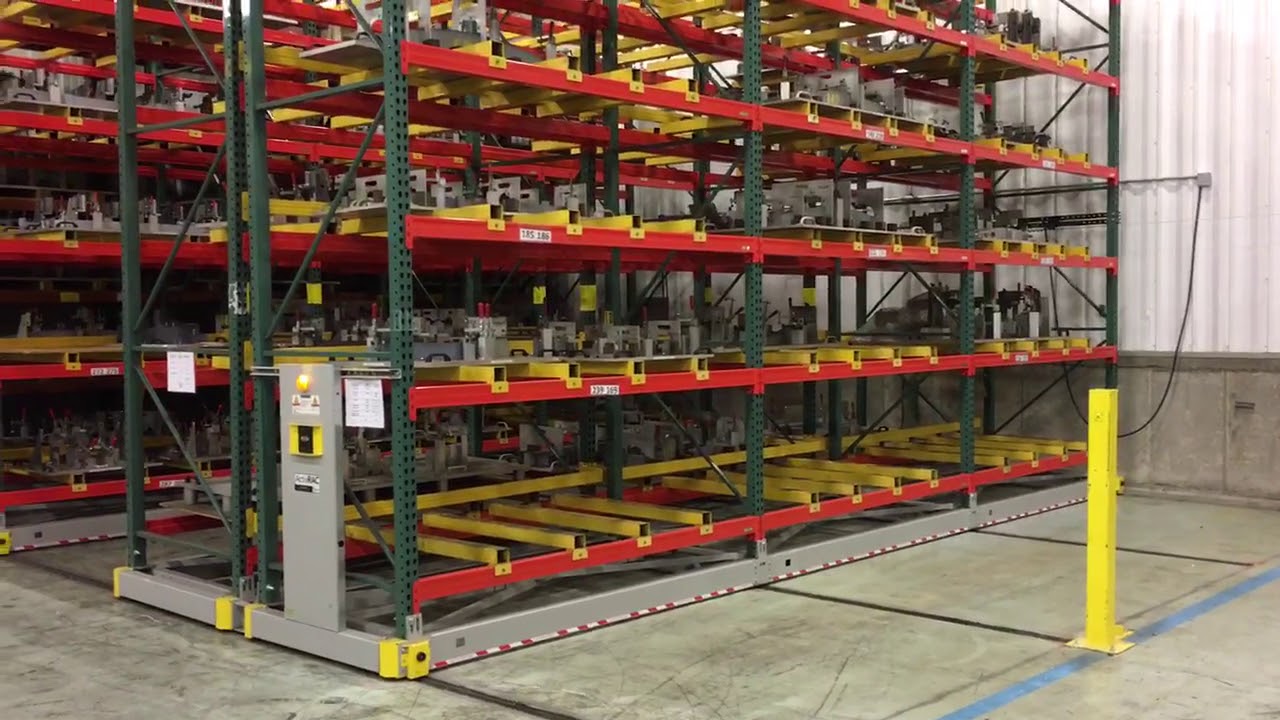SpaceSaver Pallet Rack Mobile System