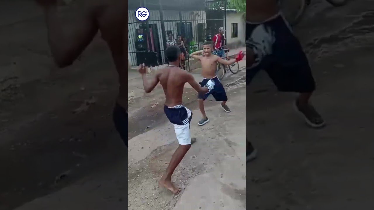 Two young men clashed with knives in the Los Guasimales neighborhood.