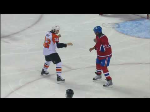 Riley Cote vs. Georges Laraque, December 07, 2009 - Philadelphia Flyers ...