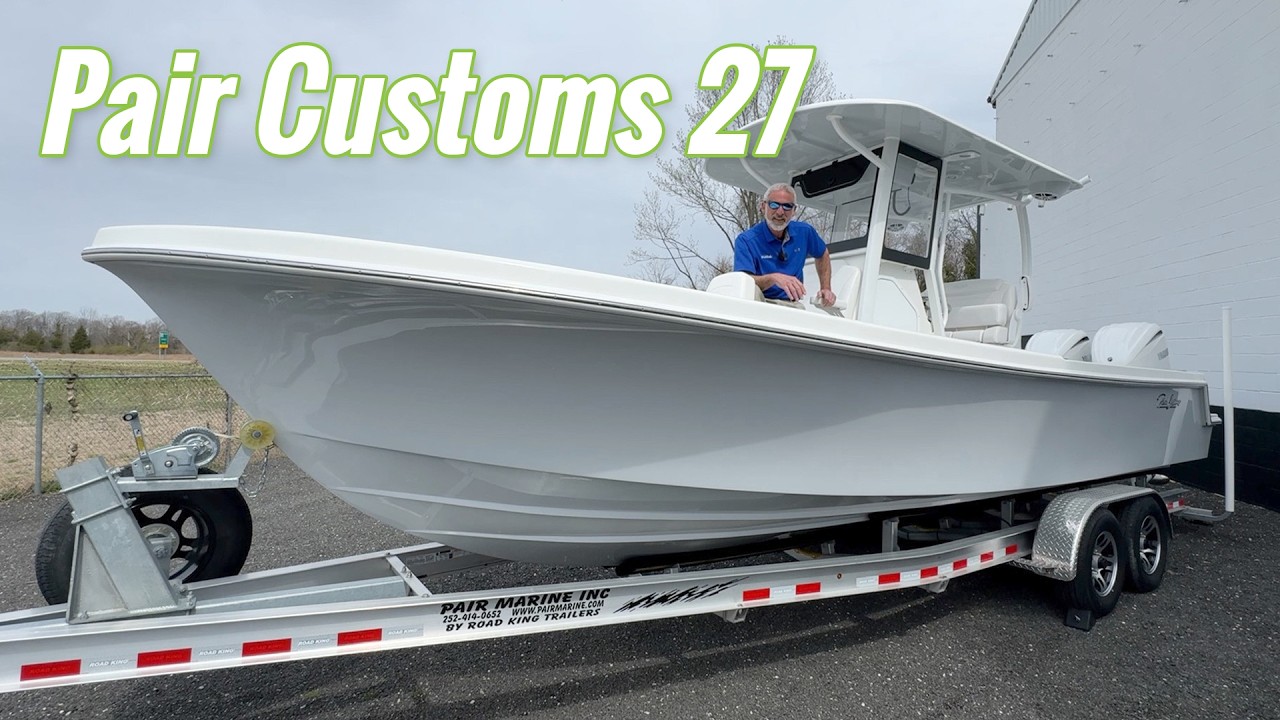 Pair Customs 27 Center Console Fishing Boat