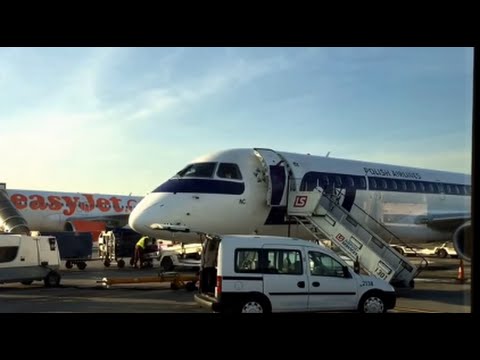 LOT Polish Airlines Embraer 195: Kraków to Warsaw