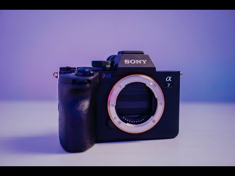 Sony A7 IV: Perfect hybrid camera (ILCE-7M4/B)