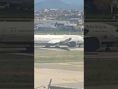 Air Canada Boeing 787-8 Dreamliner / First Take Off from Naples Capodichino Airport / RWY 06