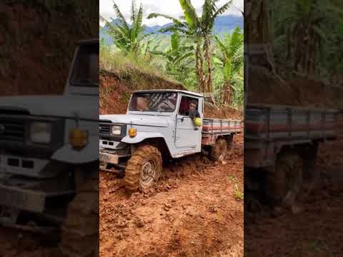 Toyota bandeirante raiz, mostrando como faz!!!