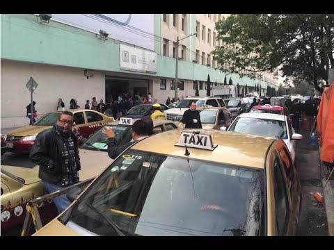Taxistas protestan contra 'piratas' en la PGJDF