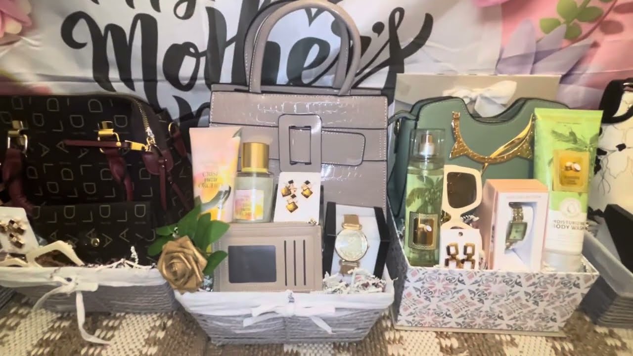 Medium Size DIY Handbag and Purse Gift Baskets #mothersdaygift #diygift