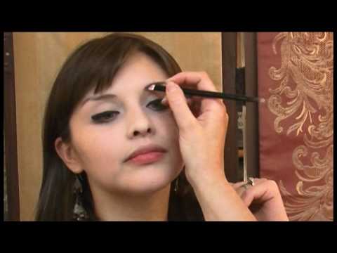 Tips de Maquillaje – Días Festivos | Reyna Cavazos