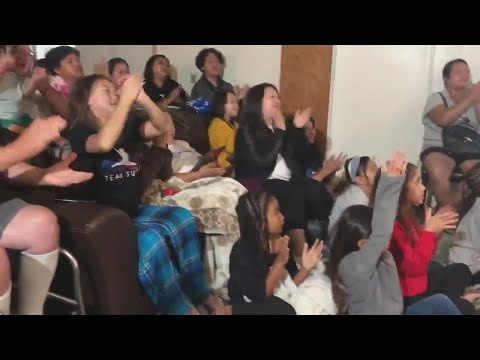 RAW: Suni Lee's family reacts to third medal win in Tokyo Olympics