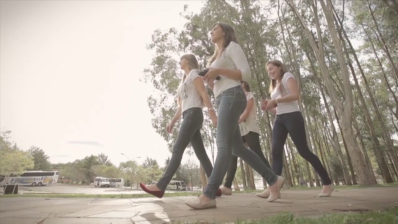 INSTITUCIONAL UPF 2016 -  Inglês