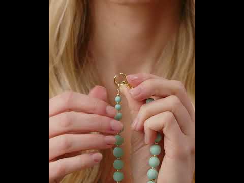 How to use a magnetic clasp on a necklace or bracelet