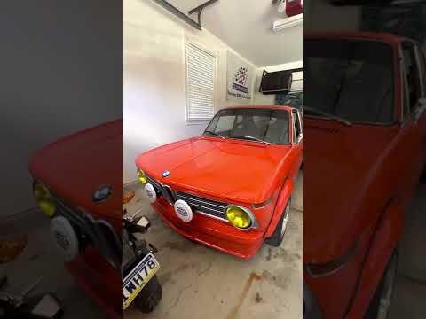 Tour of Andrew Abrahams’ BMW 2002 and 2002 Race car - Weber DCOE sidedrafts and gorgeous