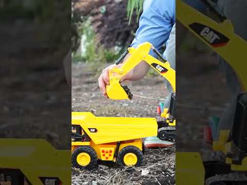 Blippi Rides His DUMPTRUCK! 🚚 #blippi #shorts