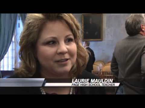 Haslam pledges to increase Tenn. teacher salaries - Mikayla Lewis