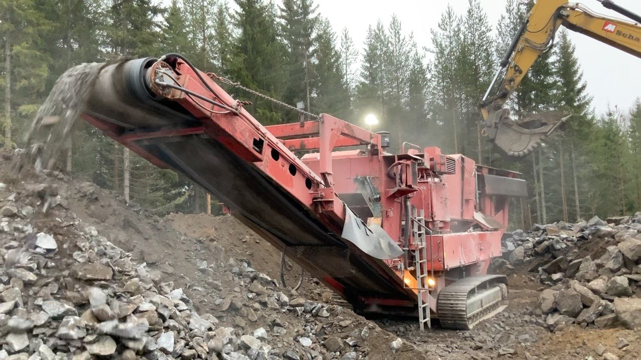 Krossverk Lokomo Lokotrack 100, Umeå, Klaravik auktioner