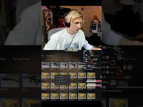 xQc couldn't resist opening up a CSGO case mid round