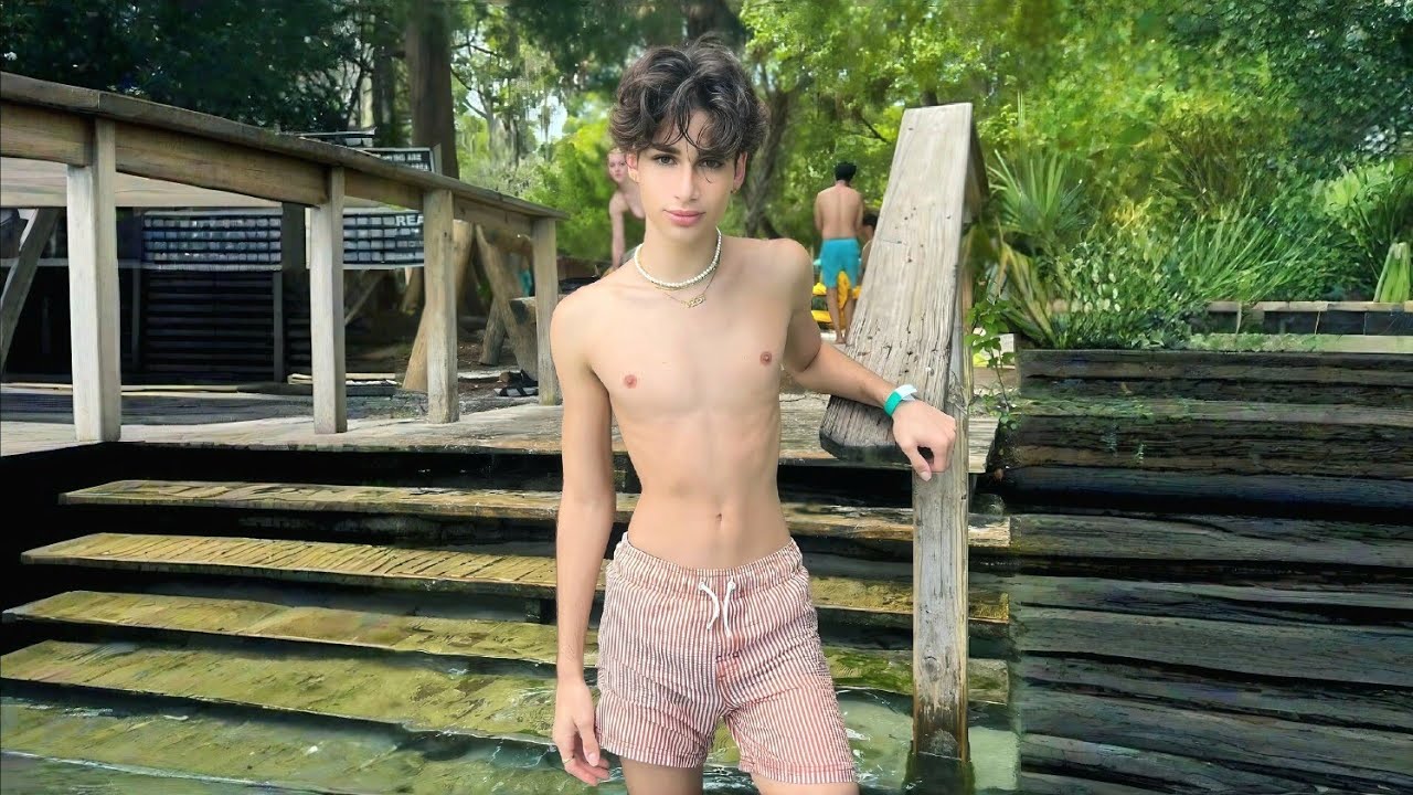 Superbe jeune mannequin masculin 😘 | CHRÉTIEN | NOUVEAU