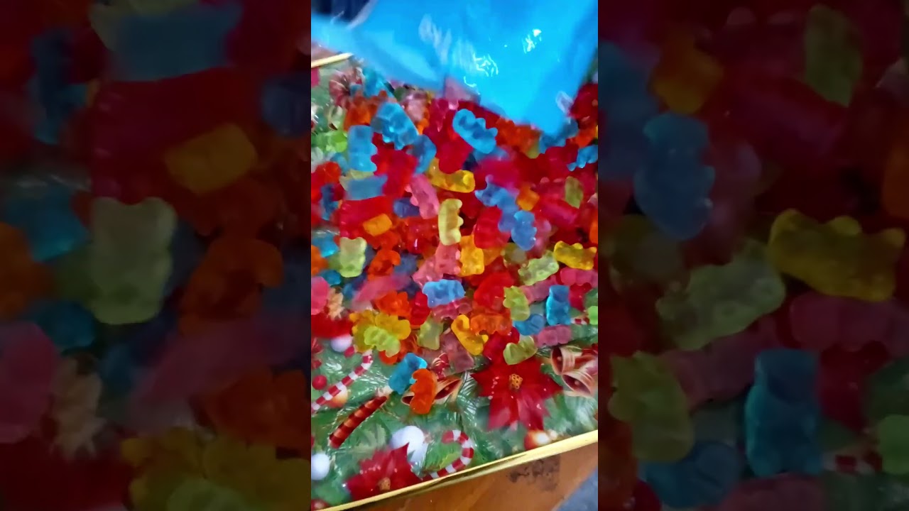Disfrutando Gomitas de Pandita #team #friends#follow #stream #video #shortsviral #gomitas #panditas