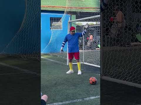 Una mas para el cuaderno de Cachetes #futbol #cachetes #rubentuesta