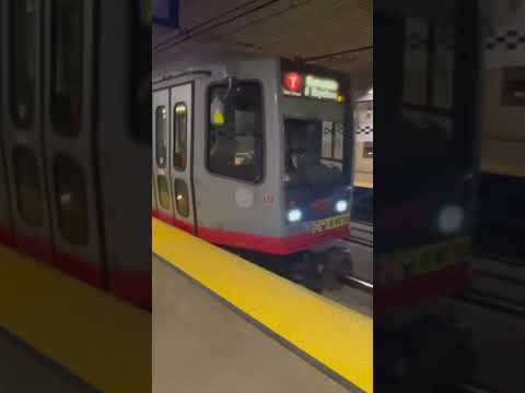 Sf muni Breda lrv3 #1500 route announcement T third to Sunnydale and bayshore