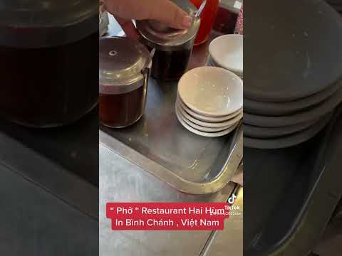 Phở in Việt Nam ( 75 nghìn vnd ~~ 3.15 dollar )