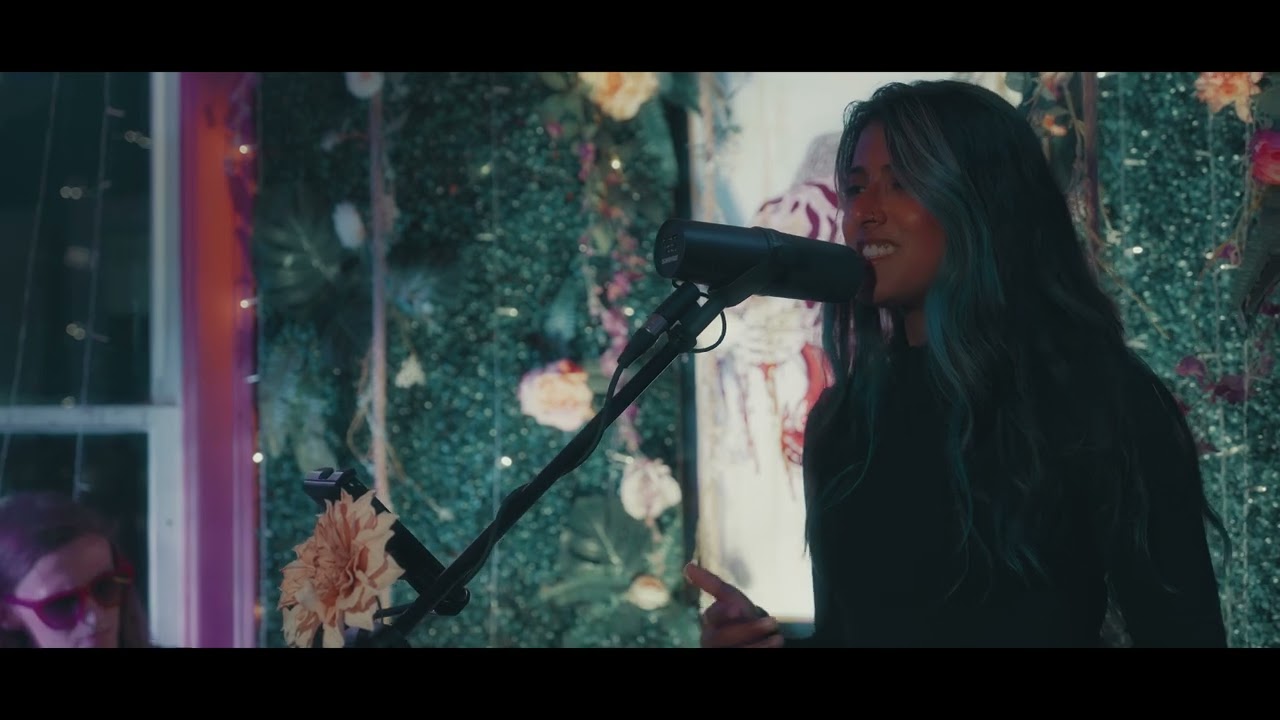 STFU - Elora Dash (We The Roses Presents: Rose Sessions)