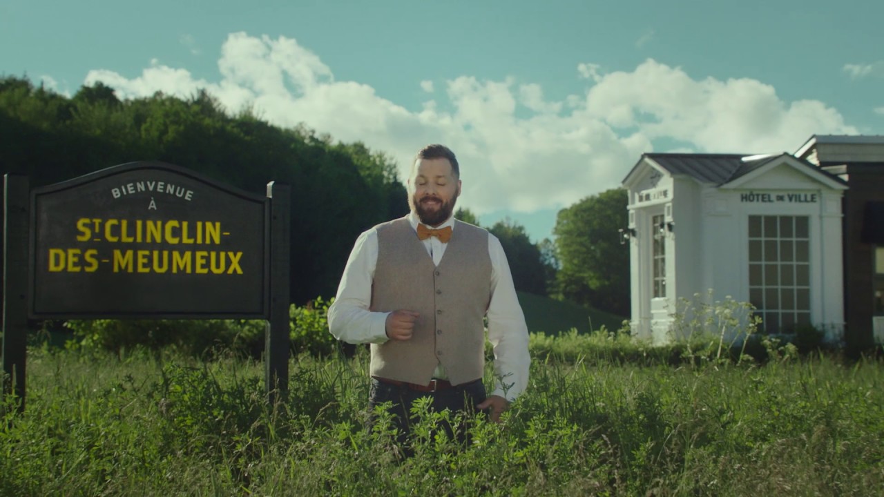 Vidéotron crée le légendaire village de St-Clinclin-des-Meumeux - SOUS-TITRÉ