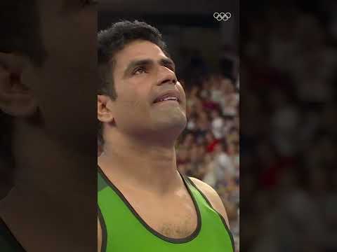 Arshad Nadeem makes history with a gold medal at Paris 2024! 🥇🇵🇰#Olympics #Paris2024 #Sports