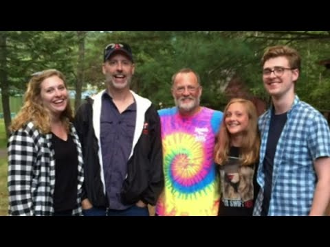 Michigan professor using billboards, social media to find kidney donor