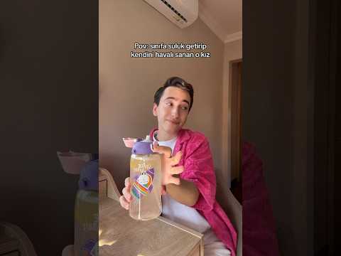 Sınıfa suluk getiren kız