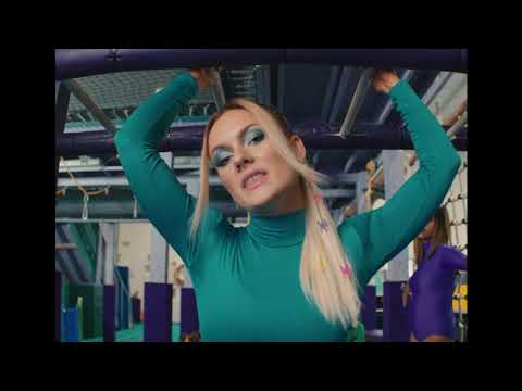 katie MAC releases an appealing video for her “Not My Ex” single