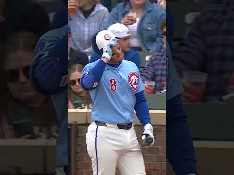 Ian Happ receives ovation for 1,000th game played‼️