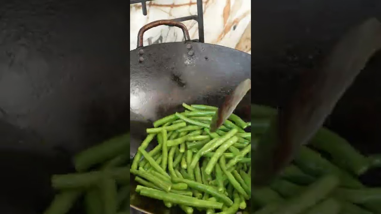 Dry Fried Garlic Green Beans #shorts
