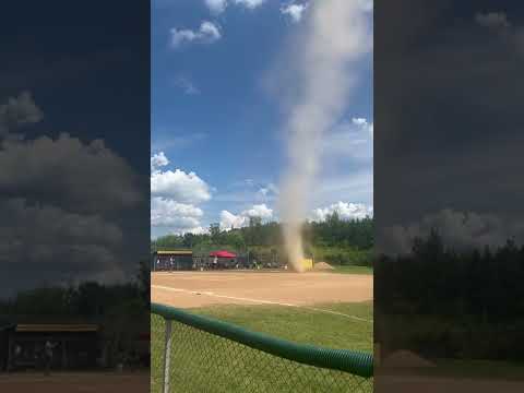 Dust evil #eveleth #minnesota #eeuu #viral #nature #ytshorts #viralshorts #meteo #meteo #yt