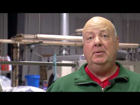 Hanging On | Nathan Vickers