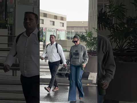 Malaika Arora Spotted At Mumbai Airport | Kanak News Shorts